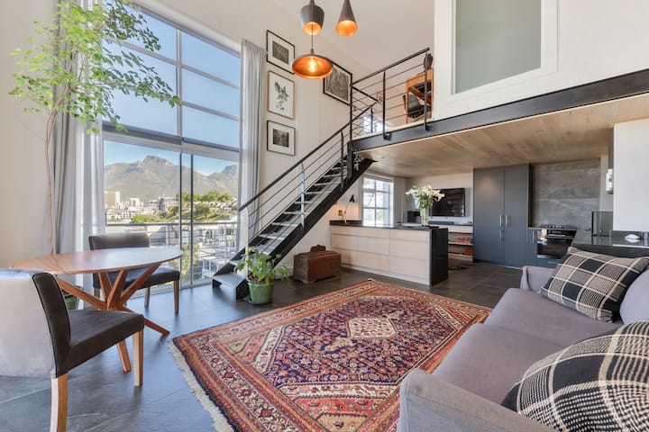 Stylish Apartment With Panoramic Cape Town Views - Claremont