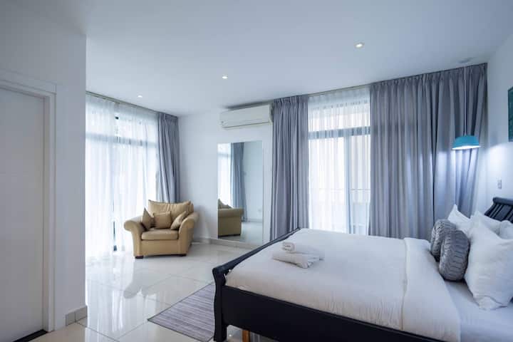 Sleek 3 Bed @Embassy Garden- Free Early Check-in - Ghana