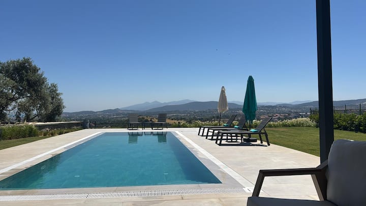 Urla Villa: Luks, Super Manzara, 5 Oda, 10 Kişilik - Urla