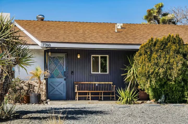 Vintage Inspired Dessert Oasis. - Joshua Tree National Park