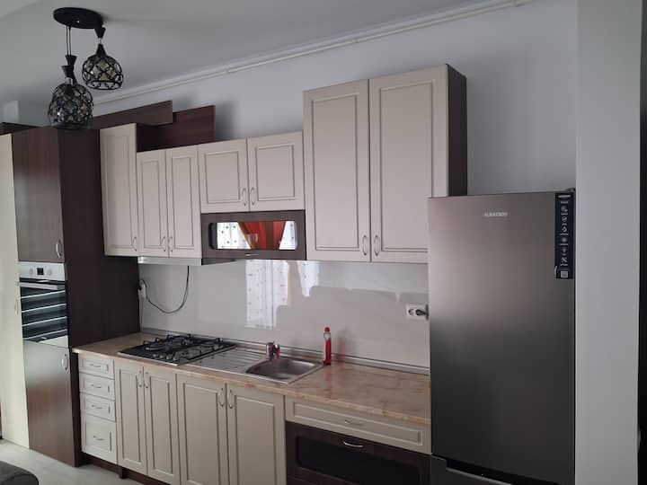 Red Home - Ploiești