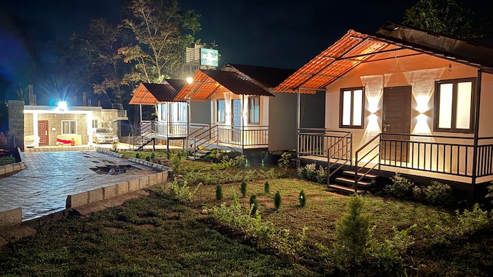Tranquil Resorts, Tiny Cottage Luvbird In Yelagiri - Yelagiri