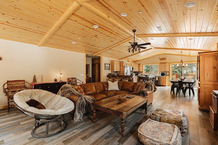 Kayak, Sup Boards, Hot Tub, Games Room, Central - Big Bear Lake, CA