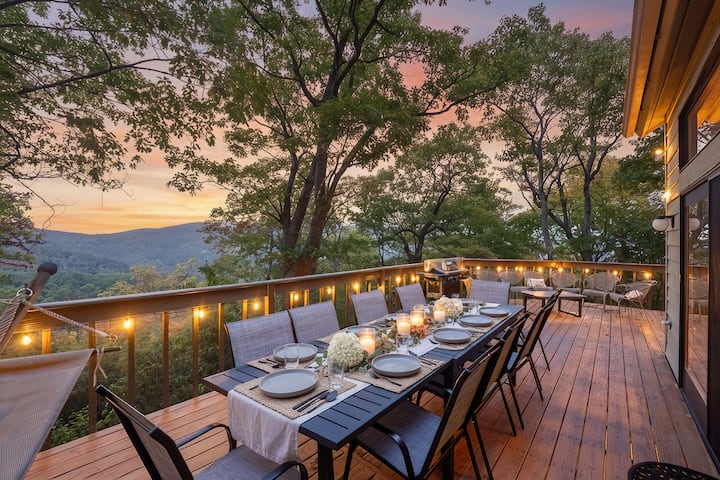 The Honey Den - Your Family's Fall Retreat - Wintergreen Resort, VA