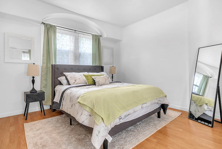 Hobart/lake George/downtown/ Park/citylife - Hobart, IN