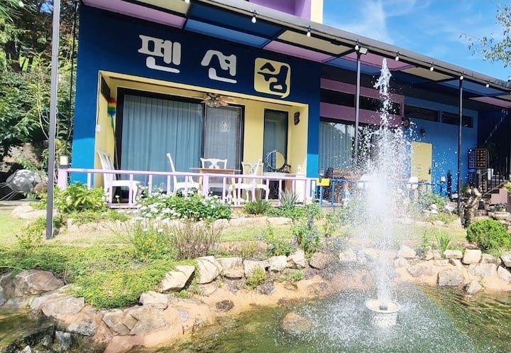 탁월한 선택지!ㅣ쉼과 힐링의 명소!ㅣ고즈넉한 감성펜션ㅣ정원 모두 단독사용ㅣ춘천 [펜션쉼] - Chuncheon-si
