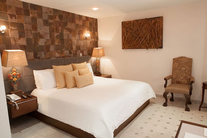 Casa Diamante Hotel Boutique - Deluxe Tabachines - Querétaro