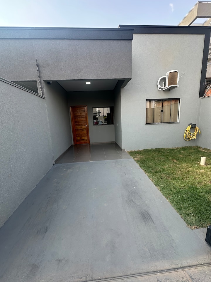 Casa Garagem Camionete, 2 Quartos,6 Pessoas -Casa3 - Sinop