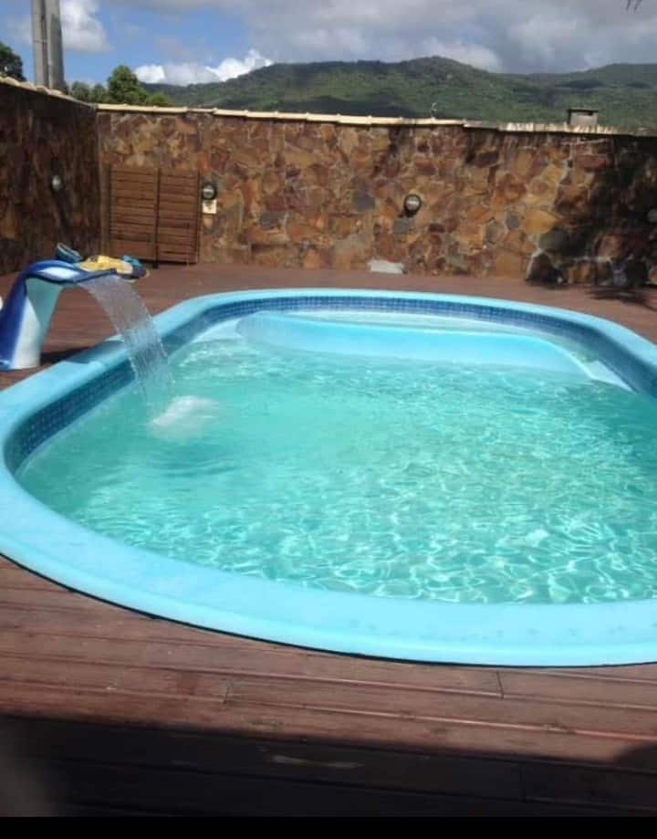 Casa Família! Casa Super Confortável Com Piscina - Garopaba