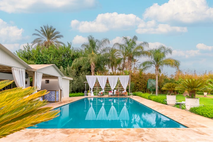 Marrakech Luxury Villa | 7 Suites, Pool & Service - Marrakesh