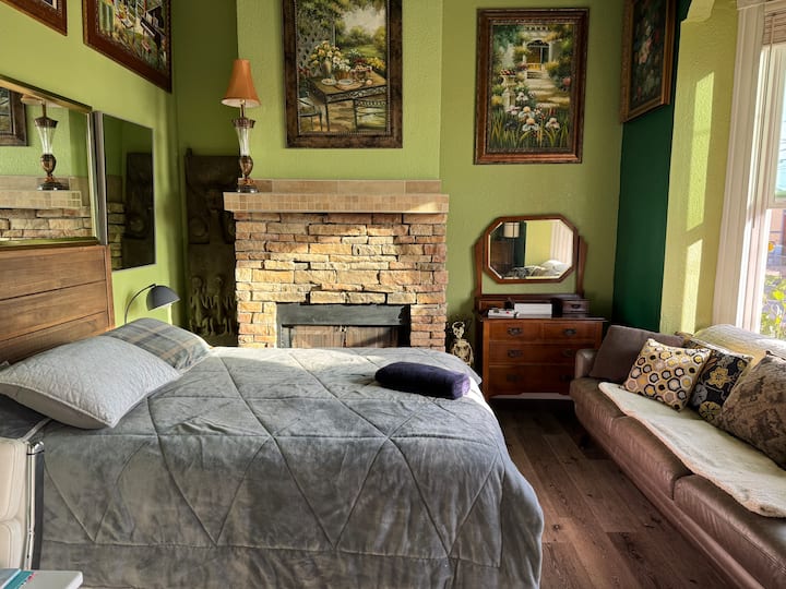 The Zen Den - Alameda, CA