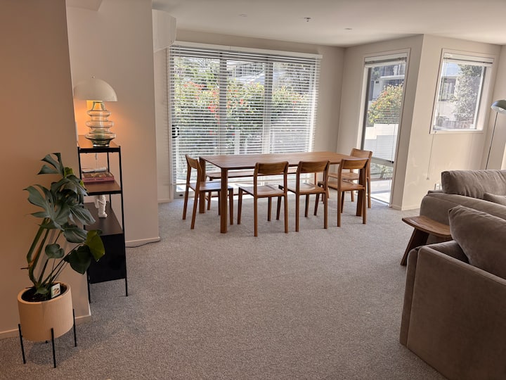Central Mount Getaway - Spacious, Style & Comfort! - Moana