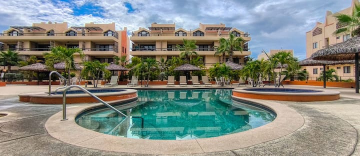 Penthouse 2bd+room • 2 Terraces • Pools•near Beach - San José del Cabo