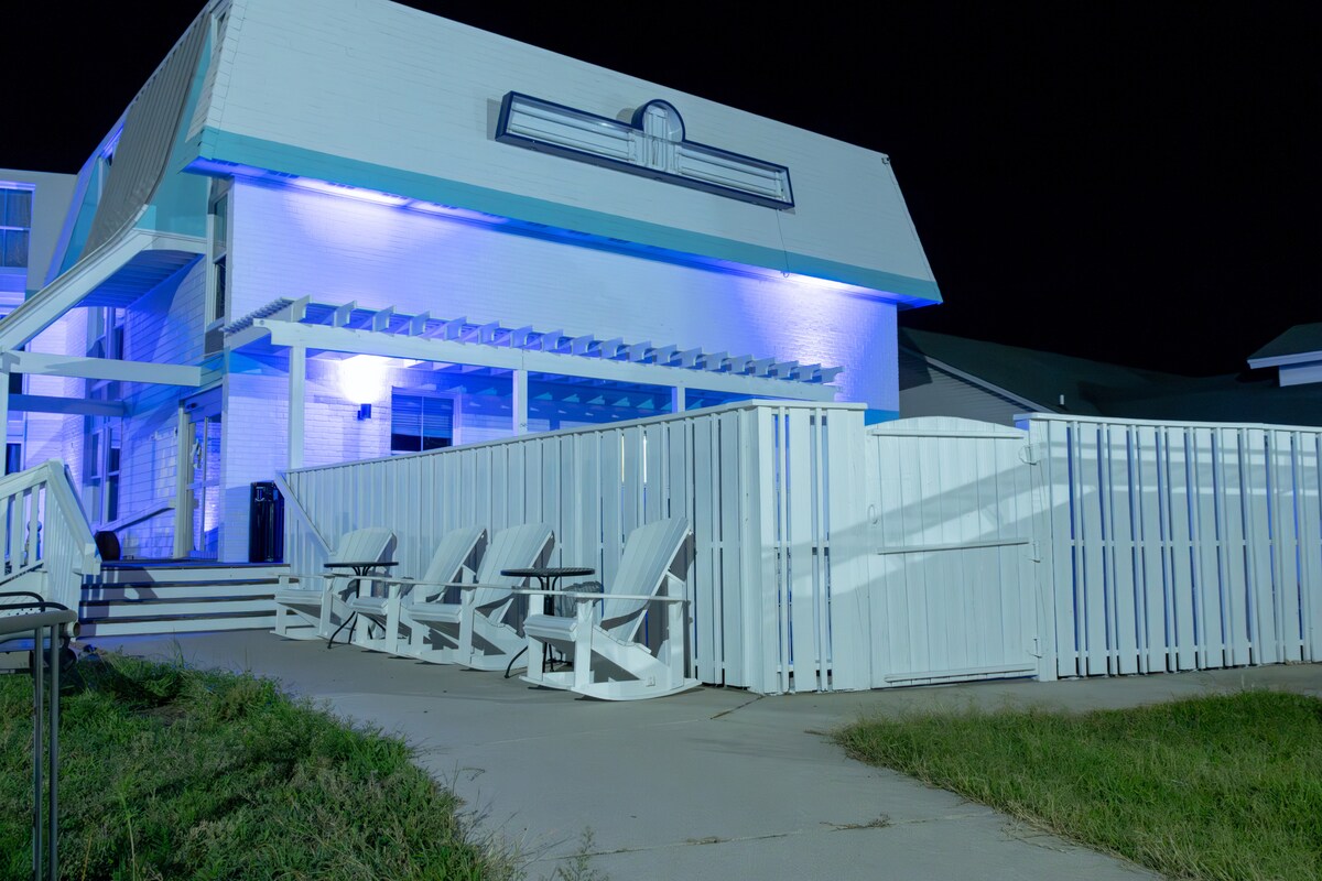 Studio avec très grand lit simple - 1er étage - Hôtels à louer à Kill ...