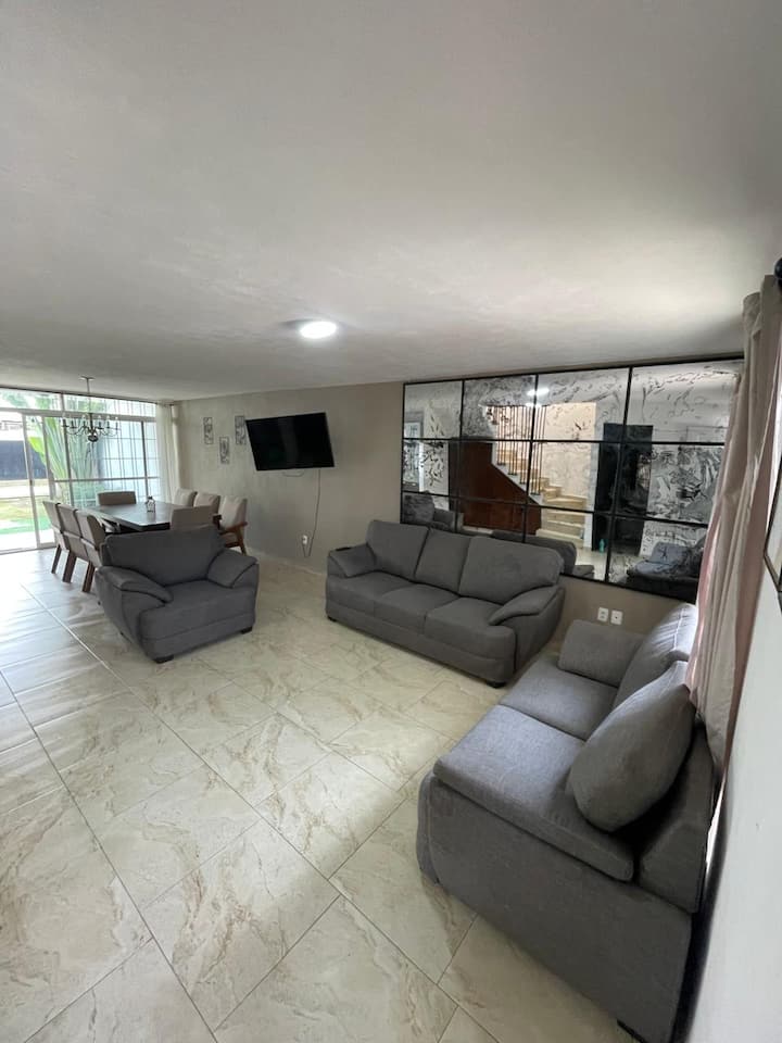 Casa Elisa Puerto Interior/facturamos/aero - León