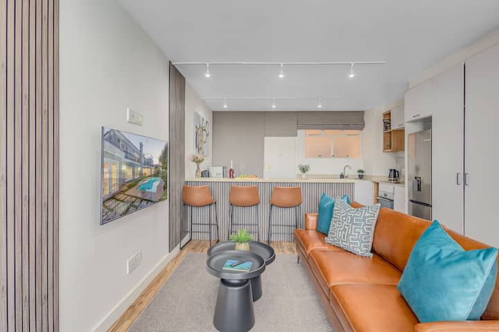 Maison De Lucy -Illovo Mews - Sandton