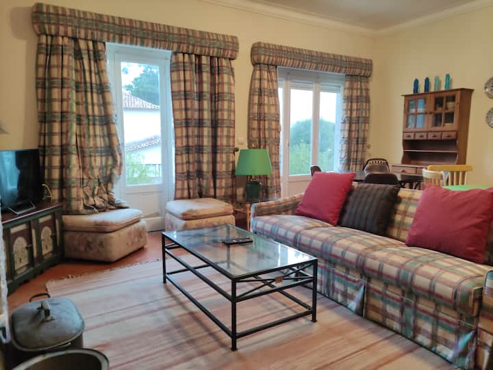 Classic 3br Sintra Home Near Beaches & Palaces - Colares