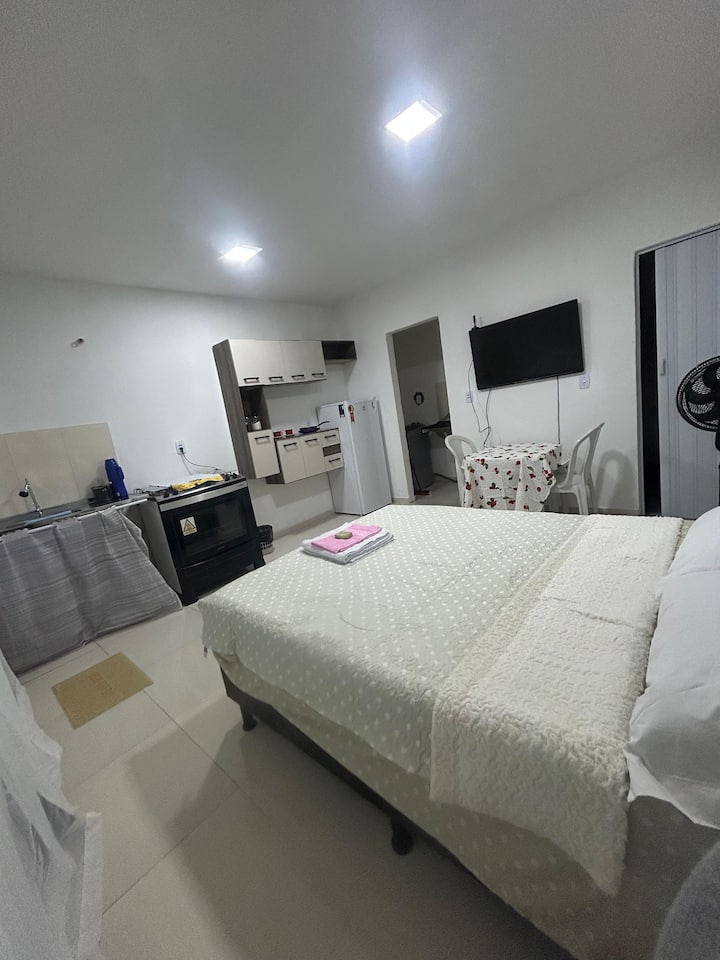 Acom. Completa Pedra D’água – Kitnet 04 - São Mateus