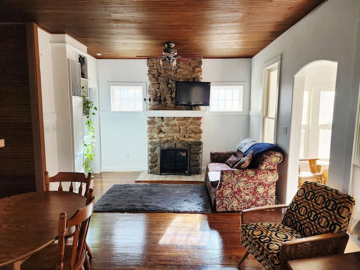 The Owl's Nest - Larkspur, CO