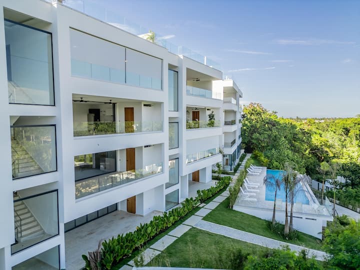 Luxury Hill W/ Pool, Safe & Incredible View - Caribbean