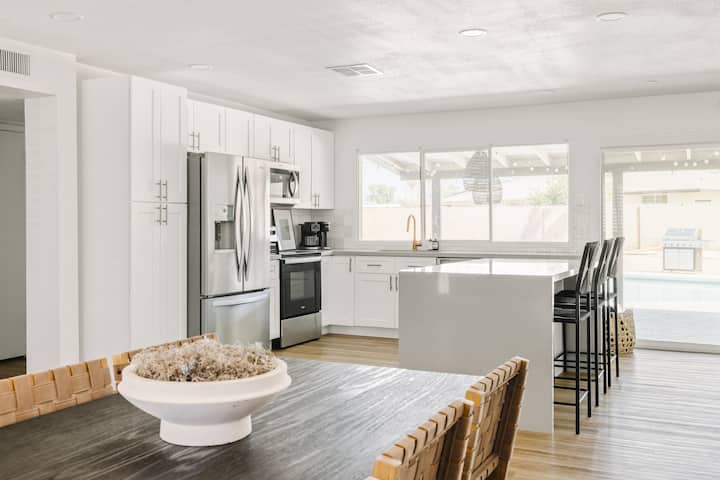 *New* Scott Desert Resort | Heated Pool & Spa - Mesa, AZ