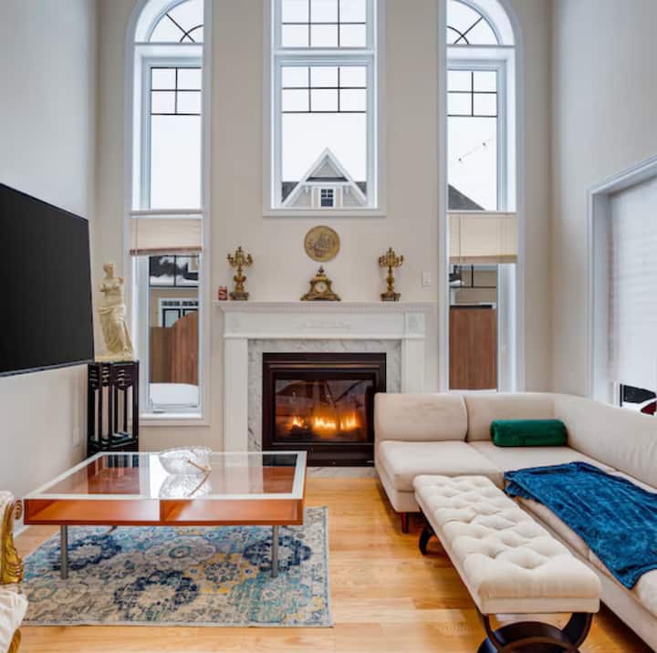 Luxury Georgian Bay Retreat| Heated Pool & Hot Tub - Midland