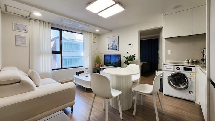 [#미스터멘션] 강남 삼성동 코엑스 도보 10분 / 삼성중앙역 도보 5분 / 합법 숙소 - Seoul