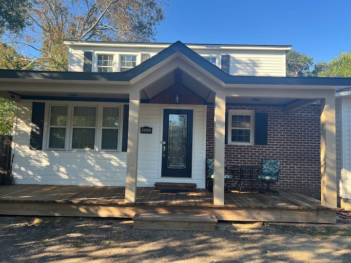 The Barbour Street Retreat 3br/2ba House Downtown - Eufaula, AL