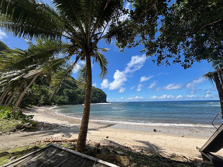 Private Oceanfront Getaway! 3 Bedroom 2.5 Bath - American Samoa