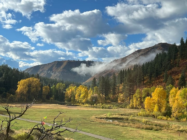 Yun-shui Garden 
Where Clouds Drift, Water Flows - Durango, CO