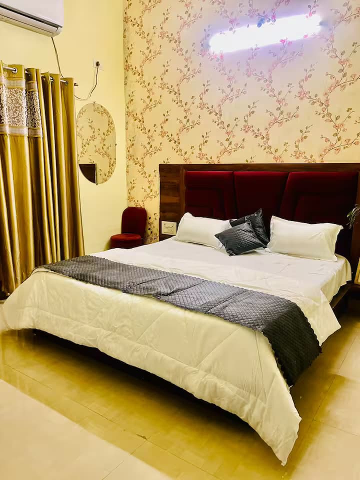 Complete Farmhouse Of 5 Rooms With Swimming Pool - Pushkar