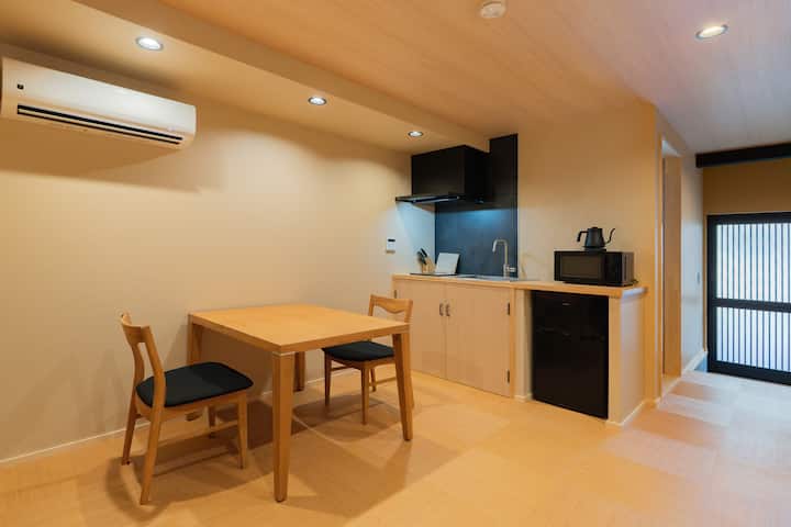 【鶴Inn】花園町駅徒歩6分| 天下茶屋駅12分|心斎橋、関西空港へ直通・梅宿居 - Japan