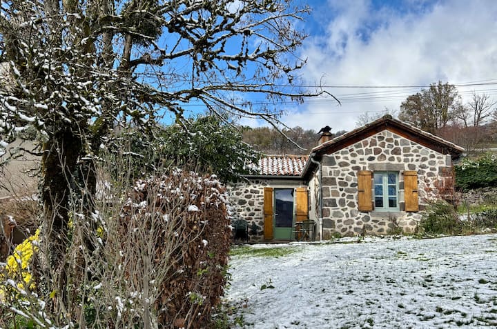 La Fourniou, Maisonnette De Charme Pour 2 - Auvergne