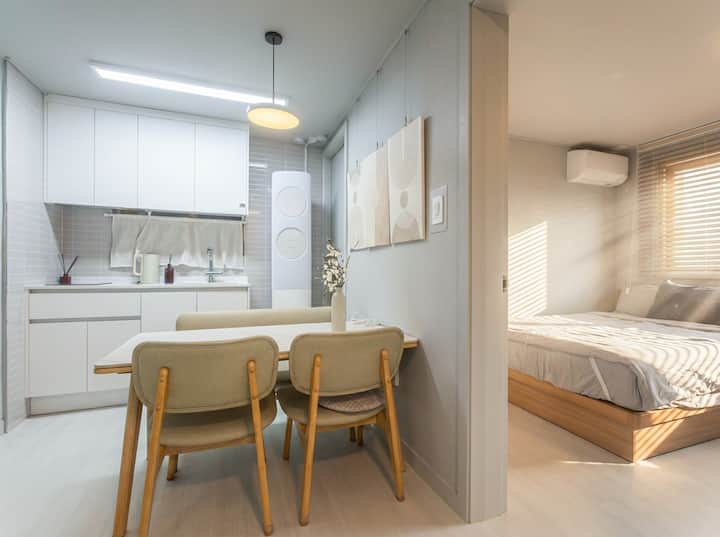 Meiville2#석촌역5분#올림픽공원#롯데월드타워#석촌 호수#송리단길#리모델링#1층 - 내곡동