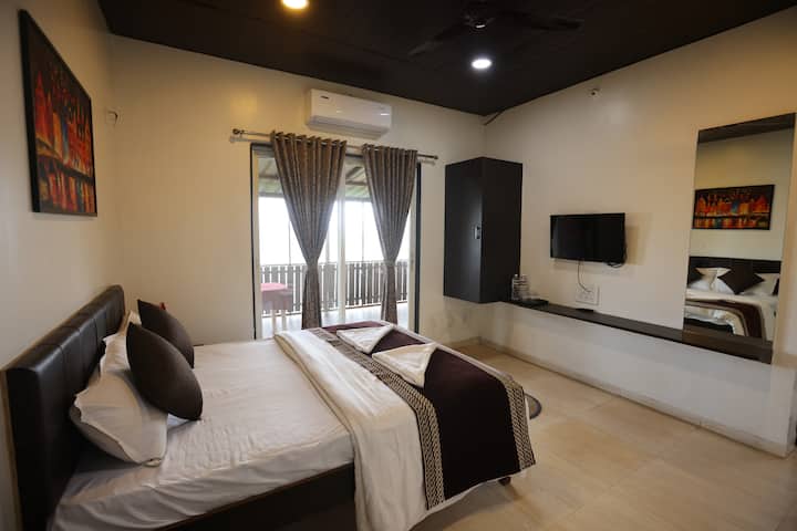 Valley View 1 - Satara