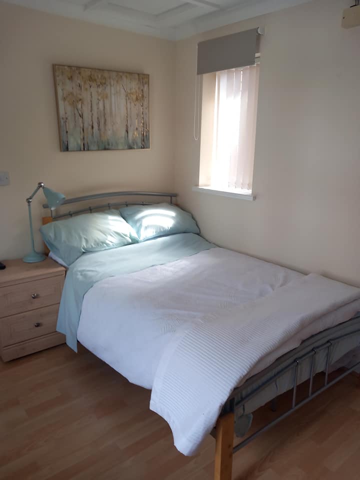Spacious Annexed Bedroom
& Bathroom - Warrington