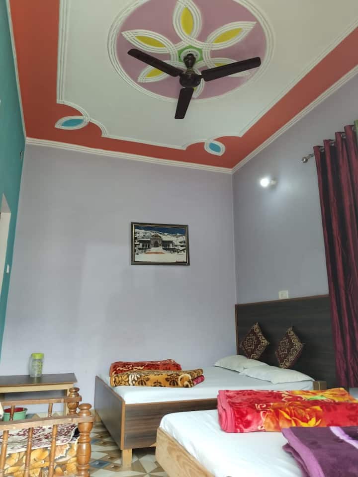 Hotel Rudra Deluxe Room - Barkot