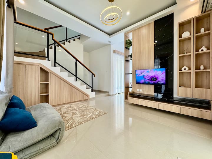 Modern Luxury 3br Villa Private Pool In The City - Batam
