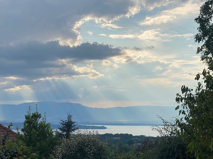 Agréable "Bed & Breakfast" Au Calme - Lake Geneva