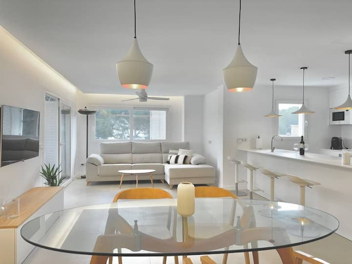 Piso Moderno Con Vistas Al Mar En Santa Ponsa - Calviá