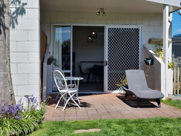 Tucked Away In Stephens Bay - Kaiteriteri