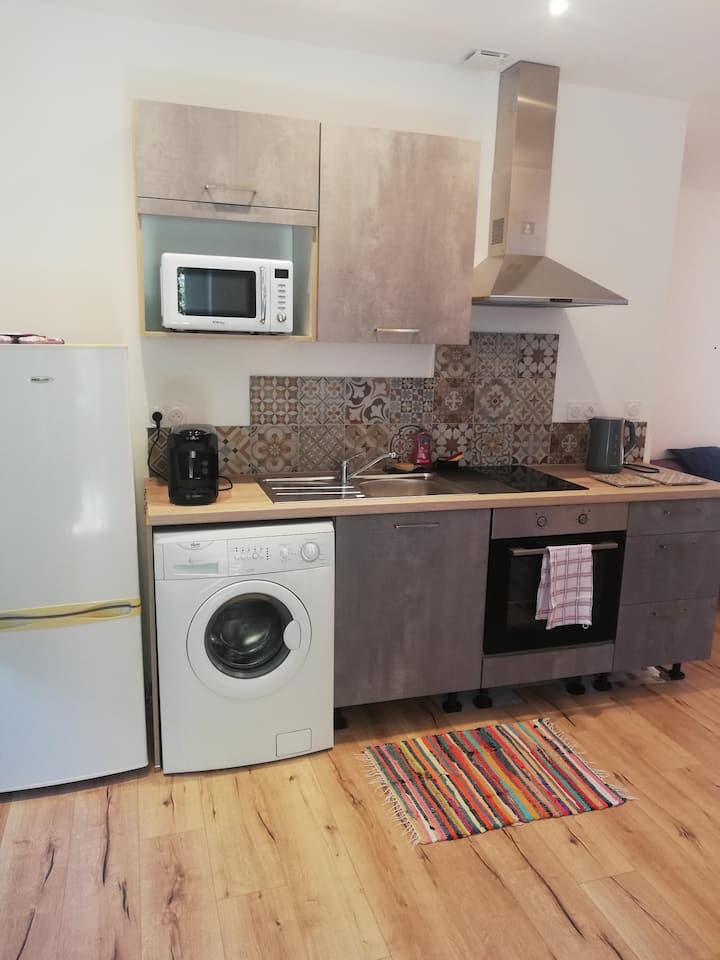 Studio Refait à Neuf En Rez De Jardin. - Nyons