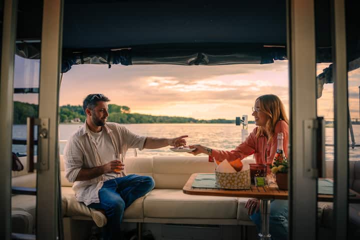 Luxury Yacht, River Orwell Sunsets & Forest Walks - Suffolk