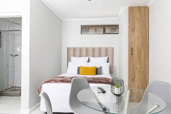 Affordable Urban Apartment Kempton Park - Kempton Park