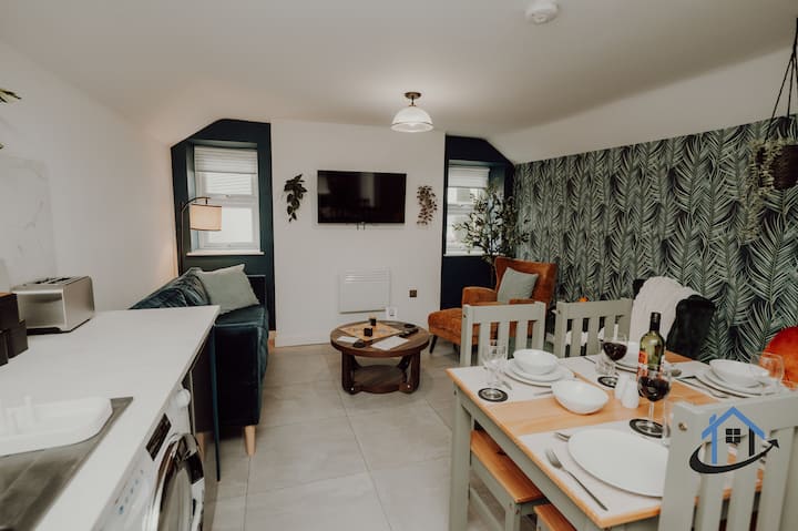Apt 3 - 2 Bed 2 Bath Sleeps 5 Free Parking Wifi - Rutland