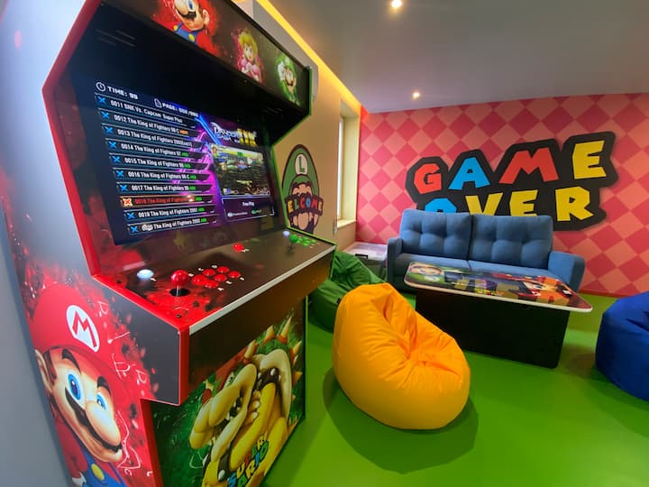 Mood Room Rétro Gaming・jaccuzi・jeux D'arcade・sauna - Charleroi