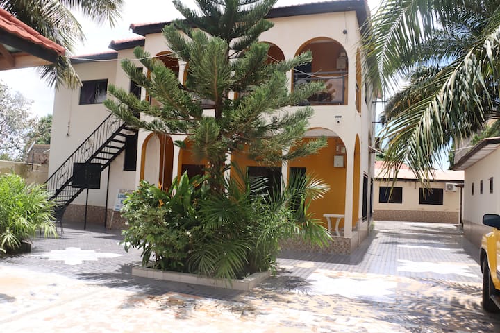Royal-london Apartment Brusubi - The Gambia