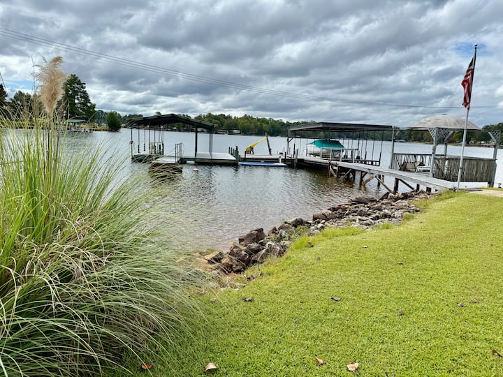 Lake Keowee Hideaway Studio W Dock Slide Boat Ramp - Lake Keowee, SC