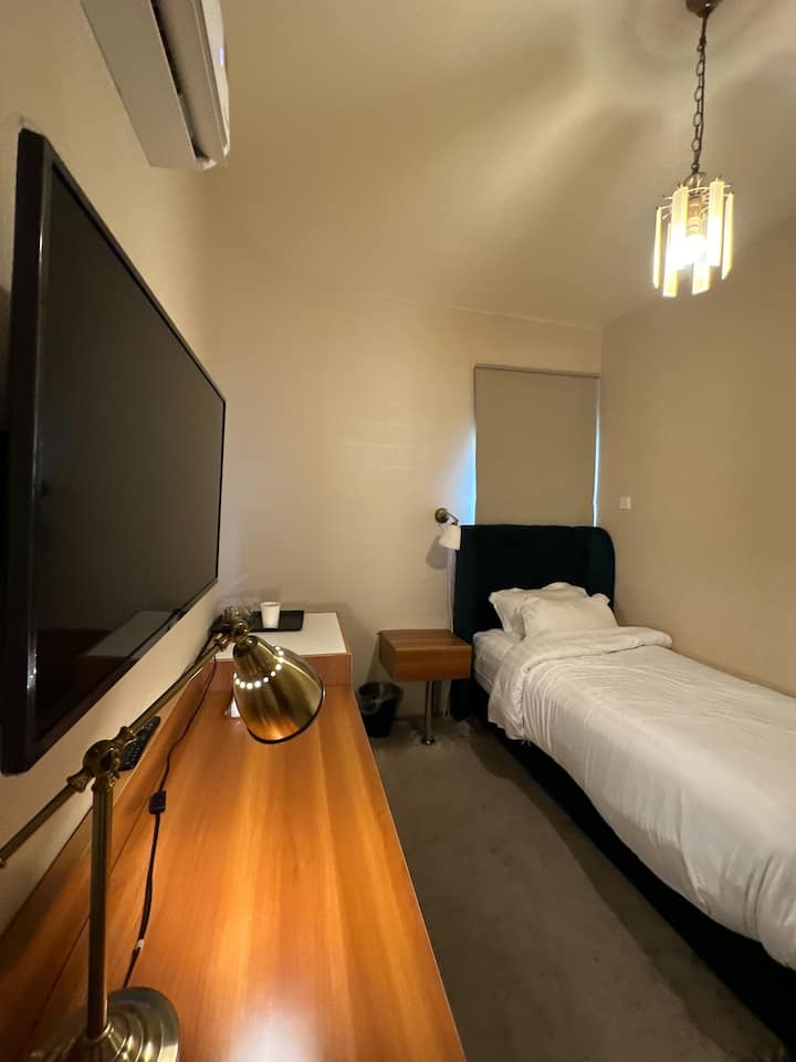 غرفة صغيرة تبعد عن كورنيش جدة 5 دقائق مشي - Djeddah