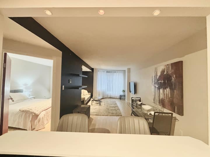 Executive Waterfront Suite-parking, Pool, Gym & Ac - Halifax, NS, Canada